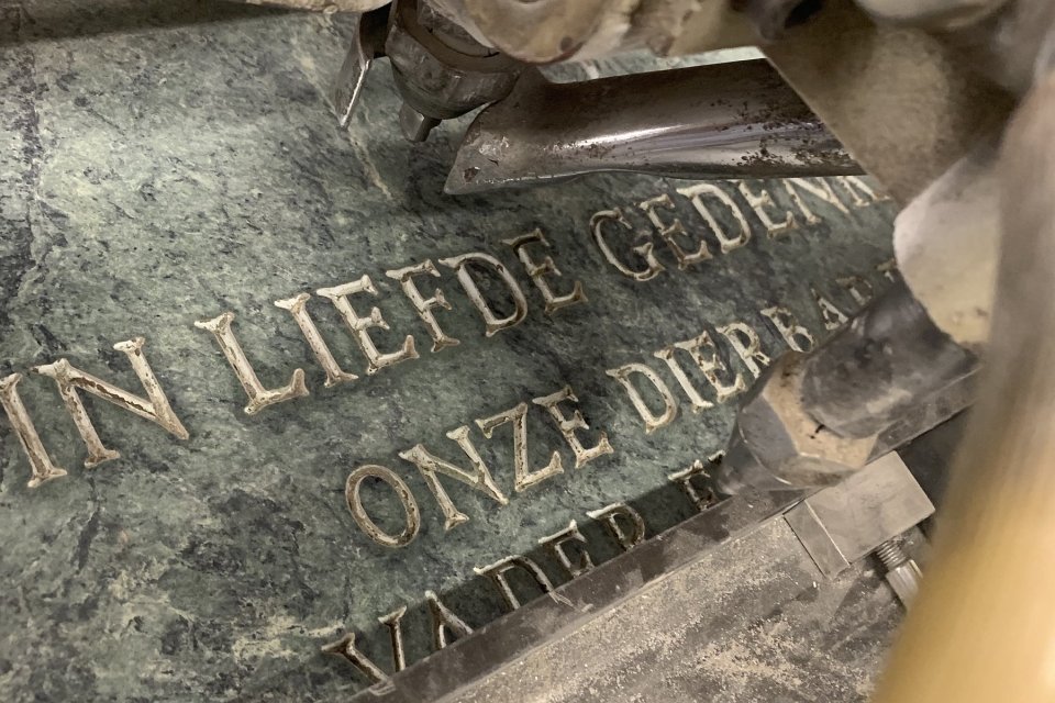 Voorbeelden grafsteen teksten | De Gedenkgroep